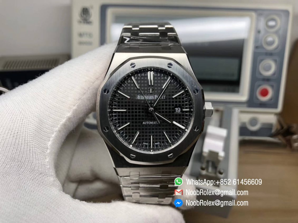 AP Royal Oak 41mm 15400 Stainless Steel Case Gray Textured Dial on ...